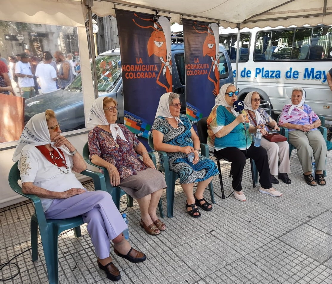 LAS MADRES REALIZARON SU MARCHA Nº 2171 EN PLAZA DE MAYO – Asociación ...